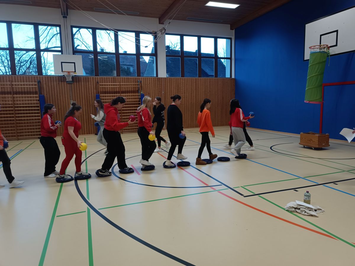 „Sporttag! Action, Spaß und kreative Outfits!“ – Berufsschule Memmingen